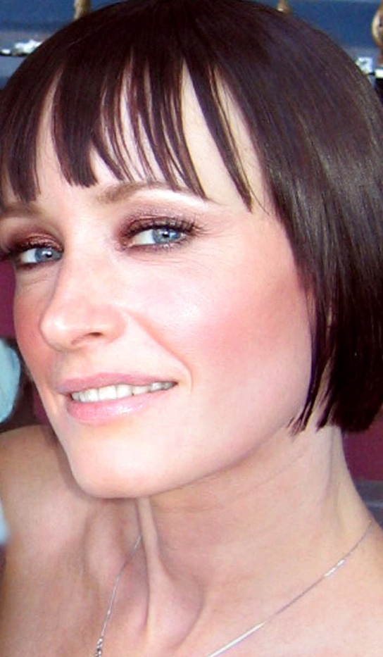 Catherine Hanrahan (Author of Lost Girls and Love Hotels)