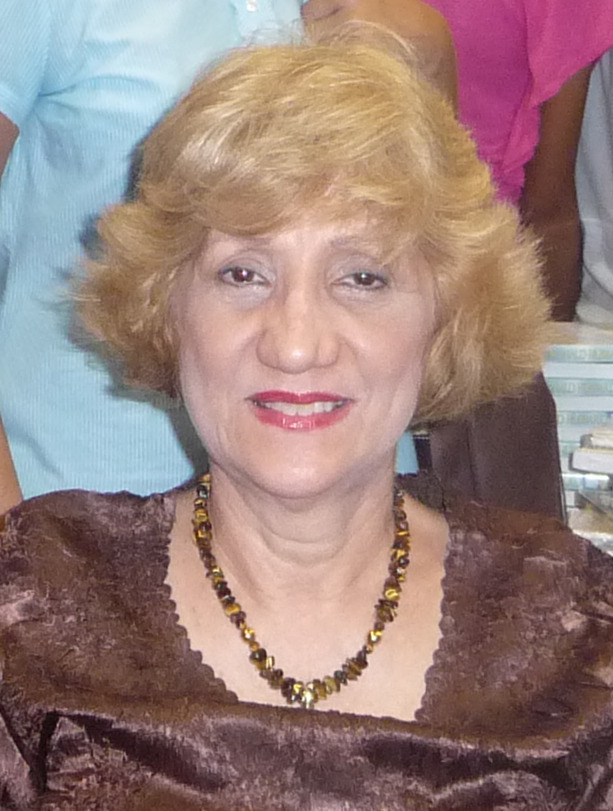 Rose Marie Tapia (Author of Roberto por el buen camino)