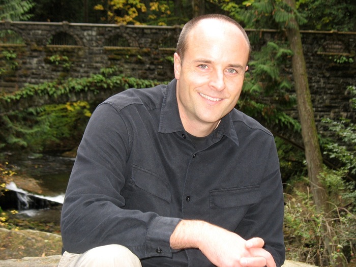 Clete Barrett Smith (Author of Aliens on Vacation)