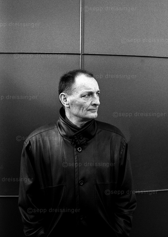 Günter Brus (Author of Akcjonizm wiedeński przeciwny biegun społeczeństwa)