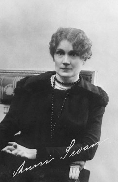 Anni Swan (Author of Iris rukka)