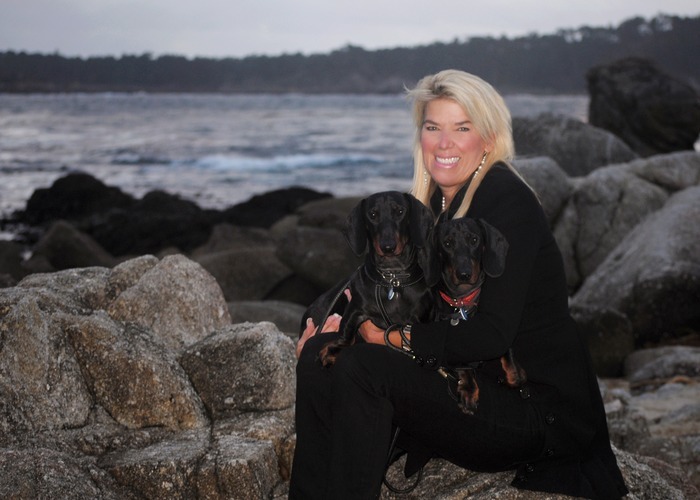 Mara Kerr (Author of Oceanus)