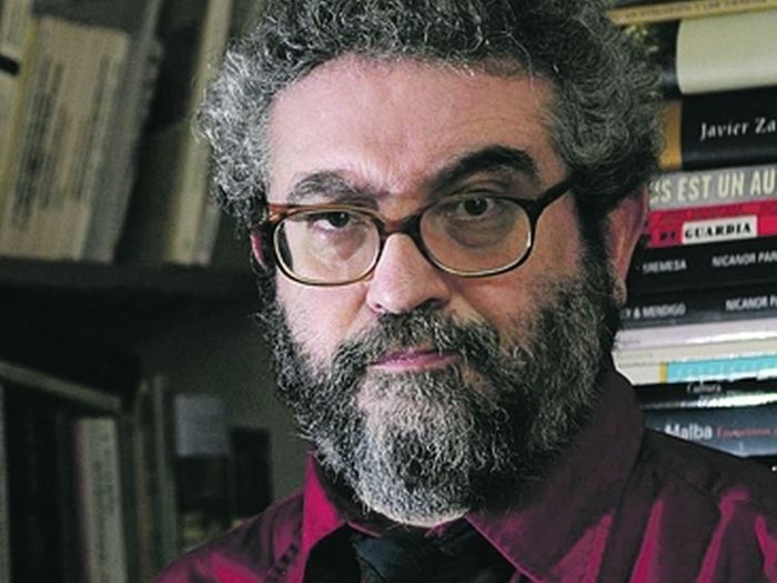 Luis Chitarroni (Author of The No Variations)