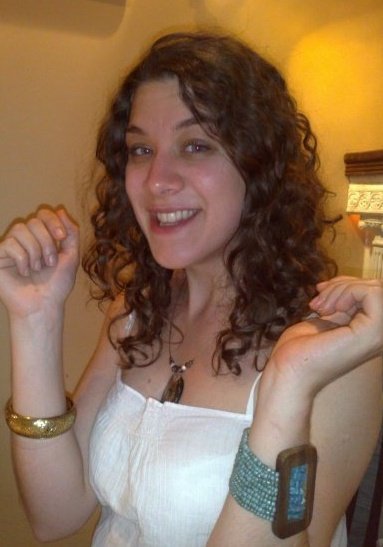 Anna Bell (Author of The Bucket List to Mend a Broken Heart)