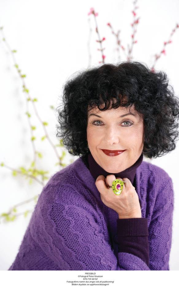 Unni Lindell (Author of Honningfellen)