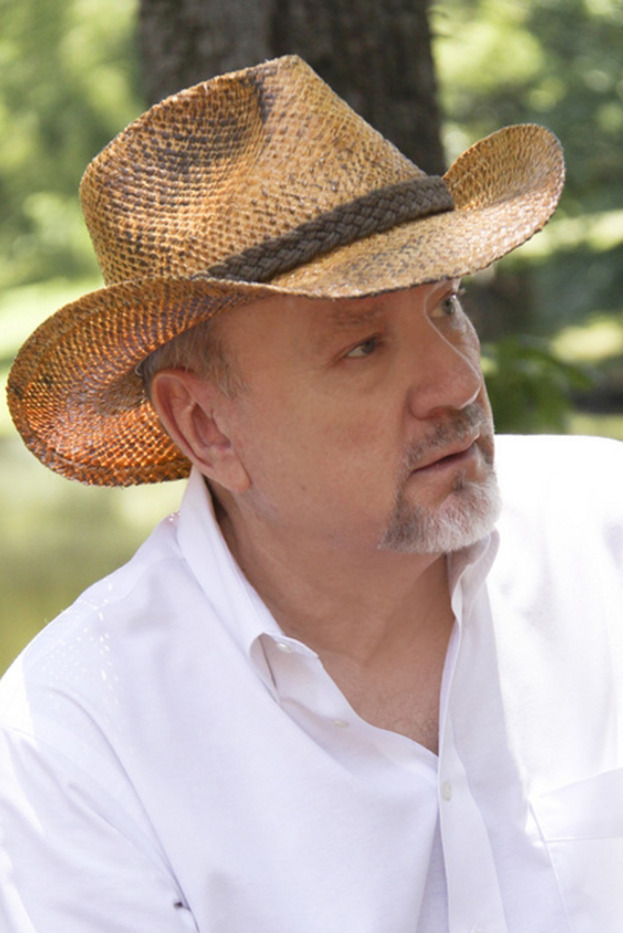 Tom Wright (Author of What Dies in Summer)