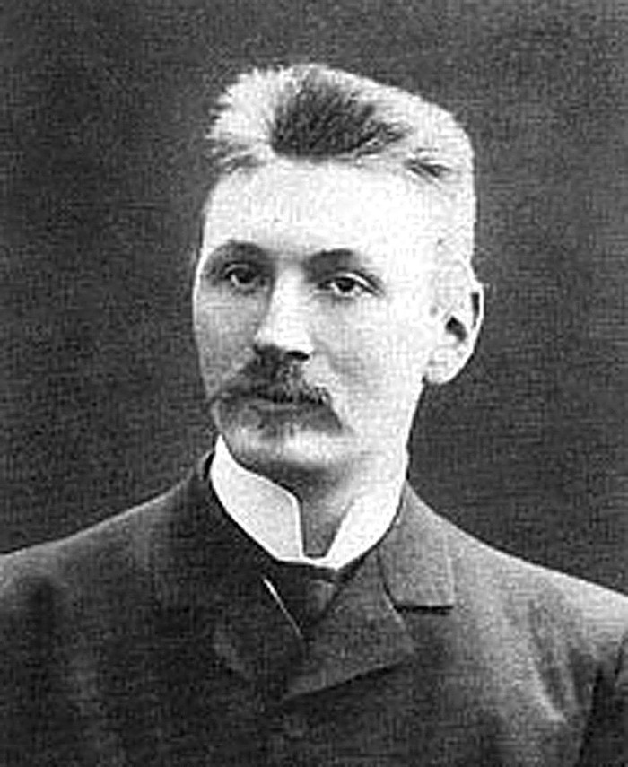 Theo Thijssen (Author of Kees de jongen)