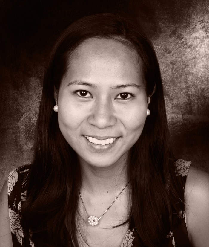 Joni Cham (Contributor of A Treat of 100 Short Stories)