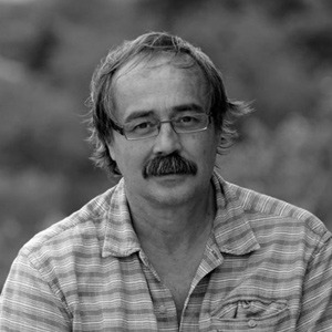 Xavier Moret (Author of La isla secreta)