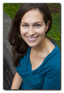 Hannah Seligson (Author of New Girl On the Job)