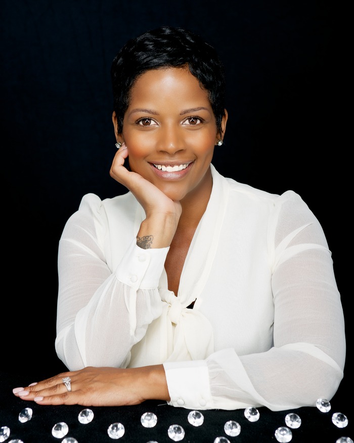 Rayna Gray (Author of 7)