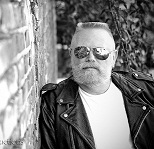 Max Vos (Author of Il Mio Eroe)