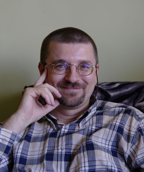 Florin Pitea (Author of Delirul încapsulat)