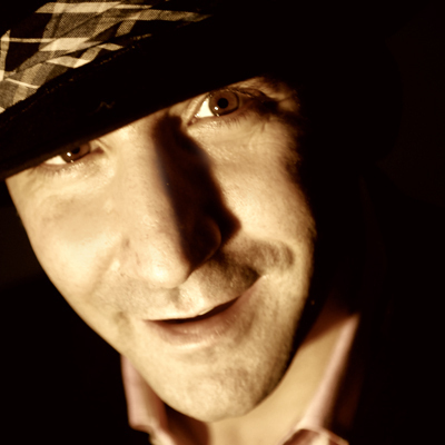 Elliot Kay (Author of Speak Influence Sell)