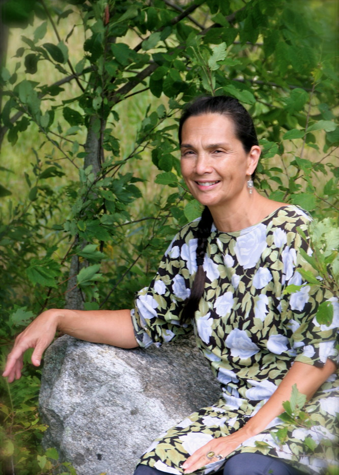 JoAnn Balingit (Contributor of The Crafty Poet)