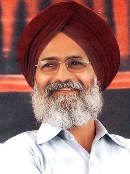 Surjit Patar (Author of Lafzan Di Dargah)