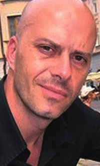 Daniel Tubau (Author of No tan elemental)