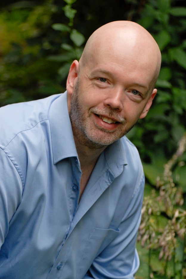 Stephen McLennan (Author of The Thin Line Between Us)