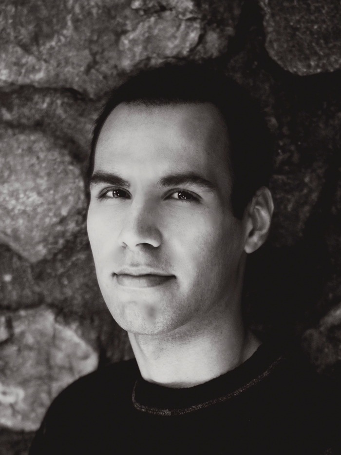 Josh Grayson (Author of Sia)