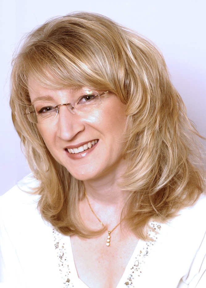 Di Worrall (Author of Accountability Leadership)