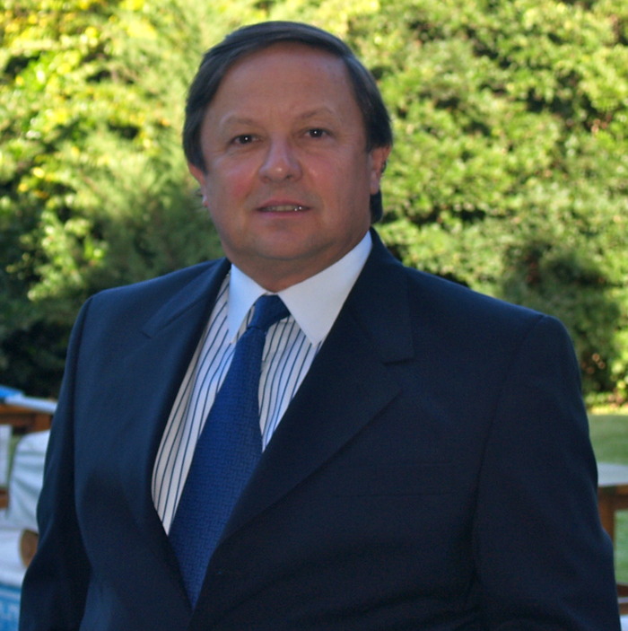 Carlos Viola (Author of Black Lion)