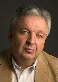 Nigel McCrery (Author of Silent Witnesses)