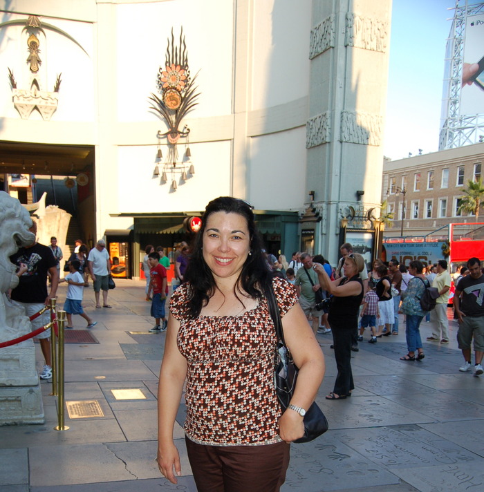 Isabel Thomas (Author of Stargazing from Nowhere)