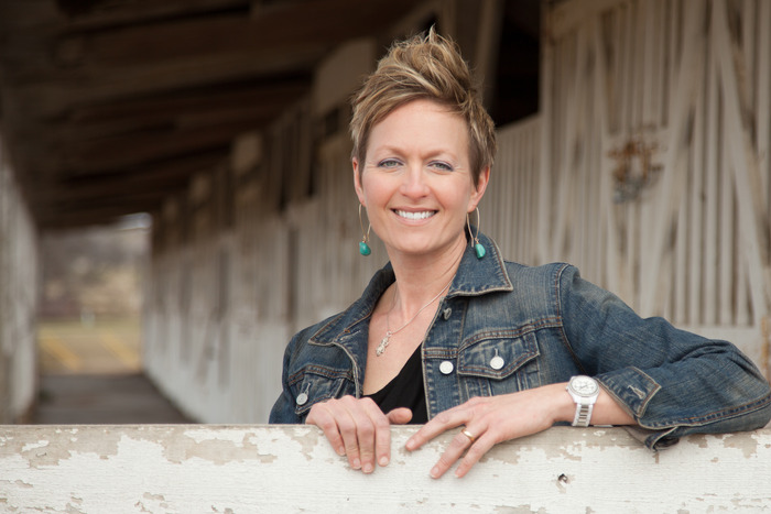 Sherri Gragg (Author of 5 Minutes With Jesus)