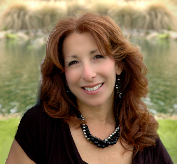 Sherry Gareis (Author of Declutter Now!)