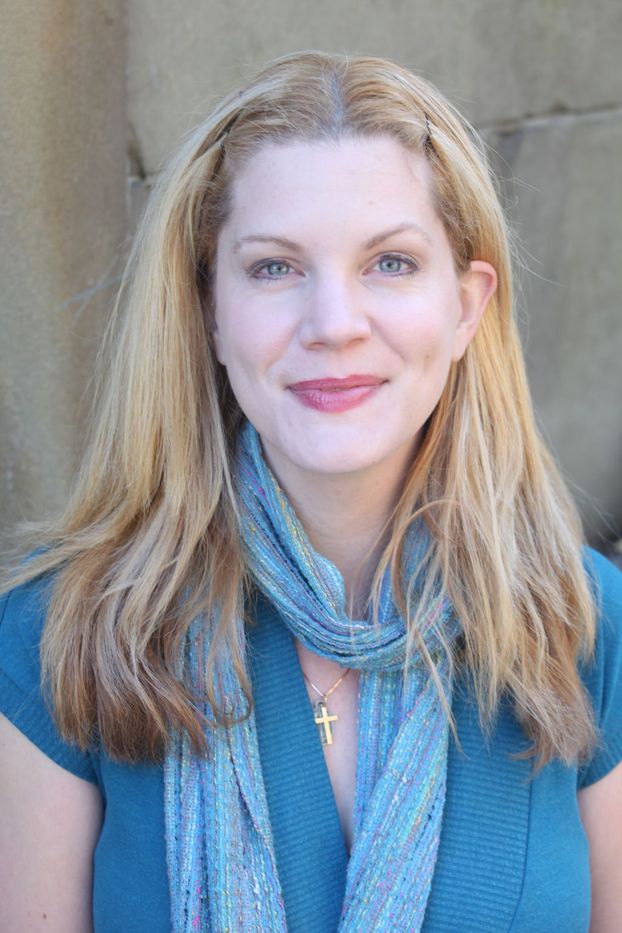 Kristin Lundberg (Author of Sniffy McSnifferson Meets the Beloved)