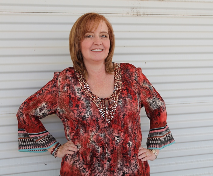 Lesa Howard (Author of Phantom's Dance)