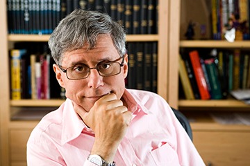 Paul Levitz (Author of Worlds' Finest, Volume 1)