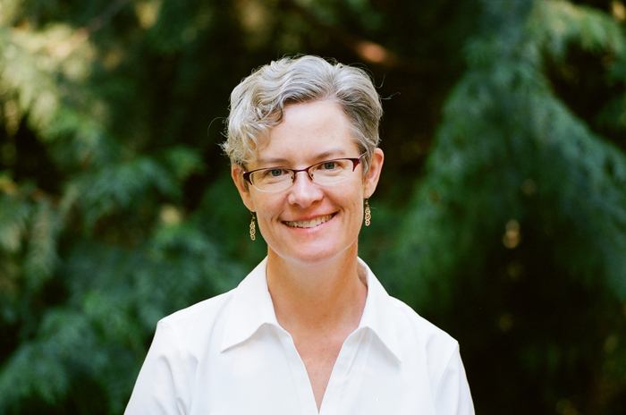 Allison Green (Author of The Ghosts Who Travel with Me)