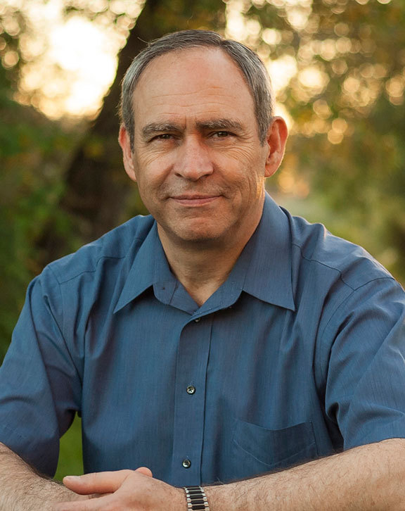 Larry Murray (Author of Whispers From the Past)