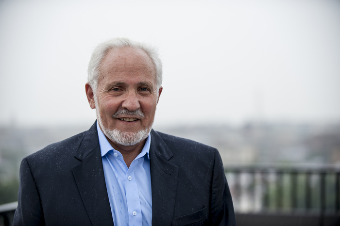 James Mann (Author of Rise of the Vulcans)