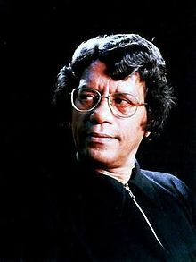 Humayun Azad (Author of লাল নীল দীপাবলি বা বাঙলা সাহিত্যের জীবনী)