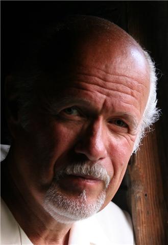 William J. Hardy (Author of The Last Contrail)