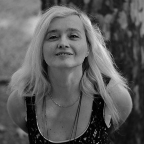 Corina Ozon (Author of Zilele Amanţilor)