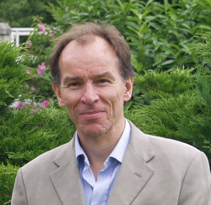 Jon Turney (Author of I, Superorganism)