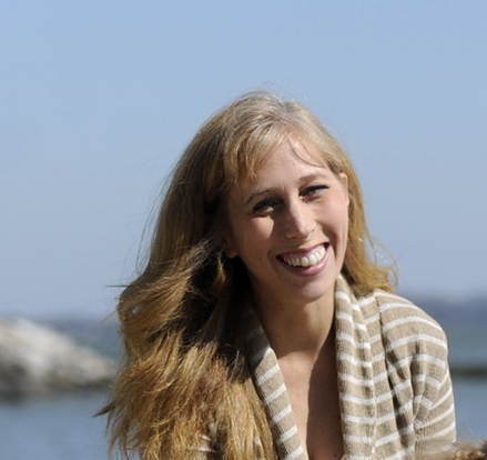 Ellen Potter (Author of The Humming Room)