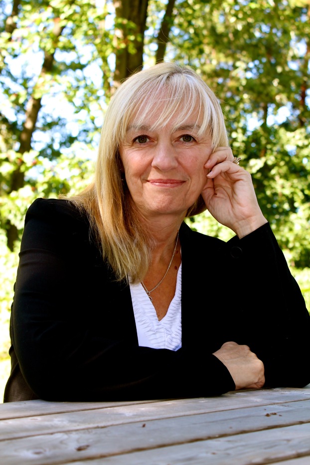 Marlene Bierworth (Author of A Groom for Callie)