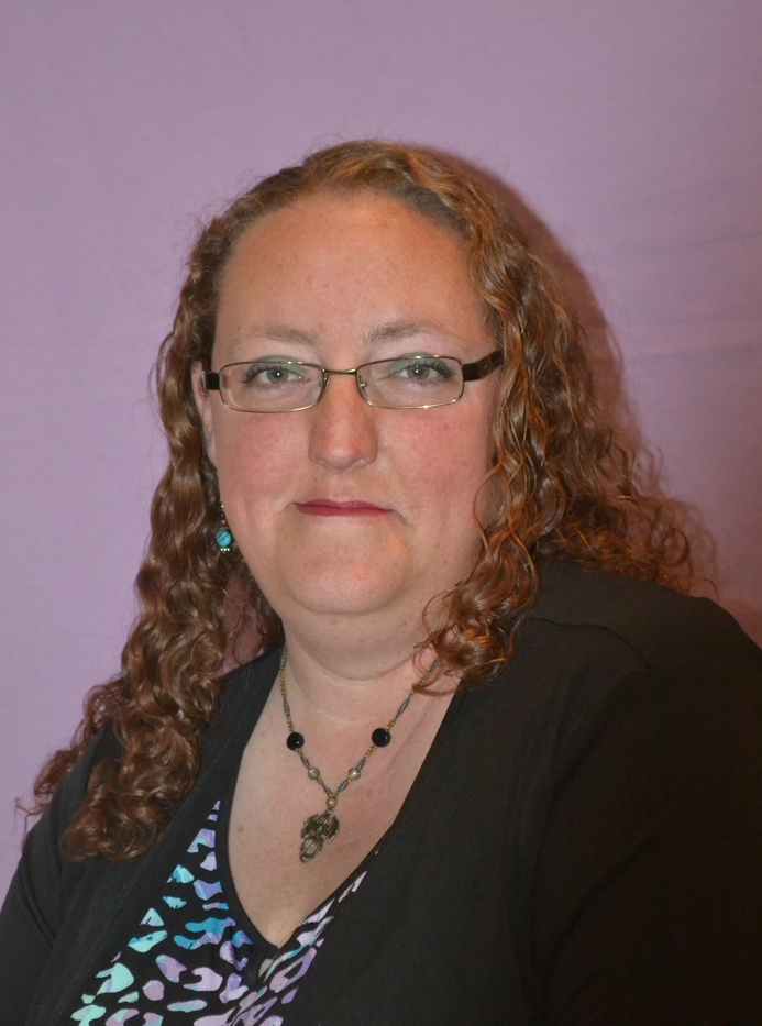 Lynn Peters (Author of Discoveries)