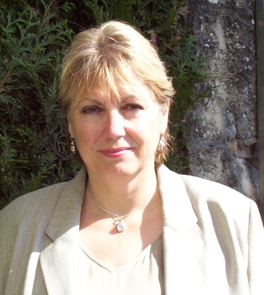 Sue Ritchie (Author of The Darkening Wood)