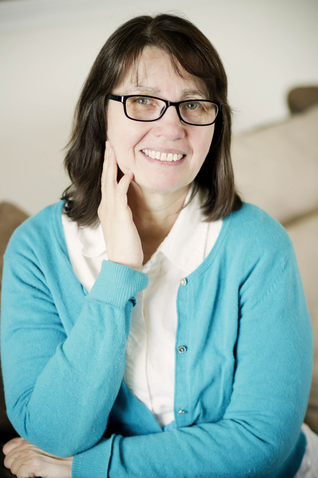 Ann Farnsworth (Author of The Throne of David)