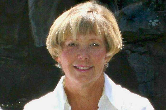 Shirley Welch (Author of Dark Horse)