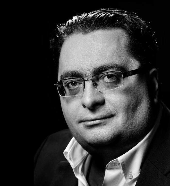 Kenan Crnkić (Author of Pazi Kojeg Vuka Hraniš)