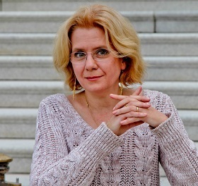 Linda Raber (Author of Face of the Earth)