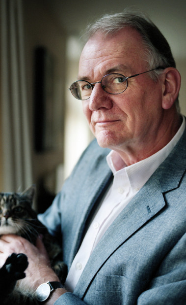 Frits Abrahams (Author of met de kat naar bed)