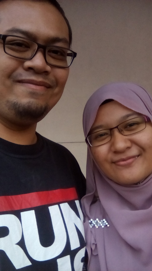 Azhar Ibrahim (Author of Untuk Separa Tuhan)