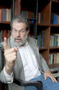 Peter Laufer (Author of The Dangerous World of Butterflies)